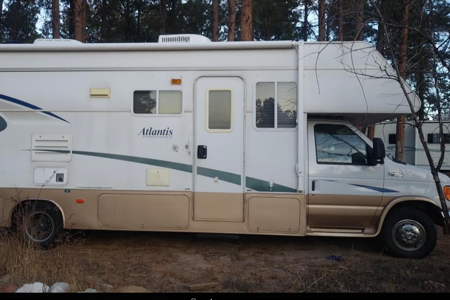 Rent my 2004 Ford Class C e450 RV from $200/night | RVezy