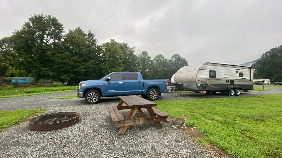 Devils Backbone Camp - Photos et caractéristiques du camping | RVezy