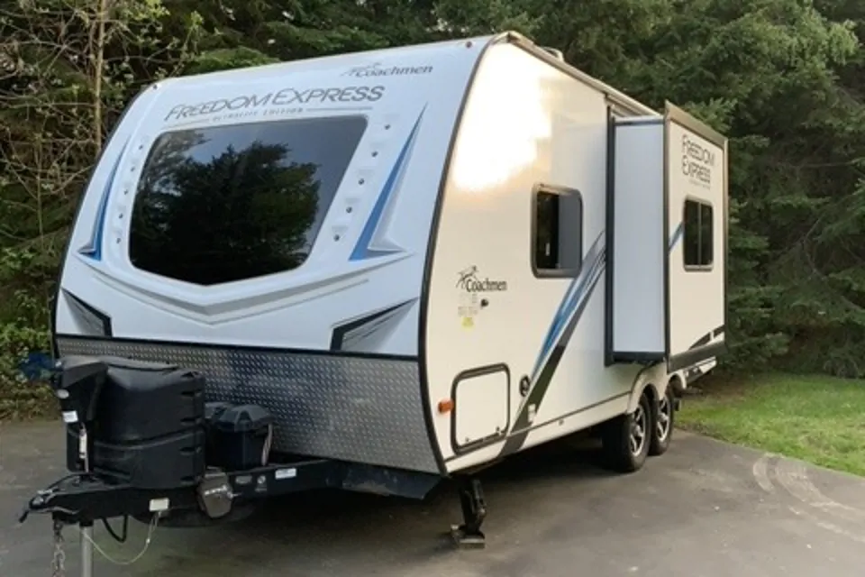 Louez mon 2021 Coachmen Freedom Express pour 130 $/nuit | RVezy