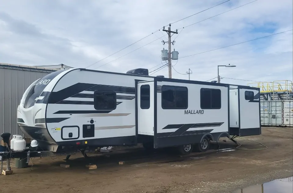 Rent my 2022 Mallard M33 from $149/night | RVezy