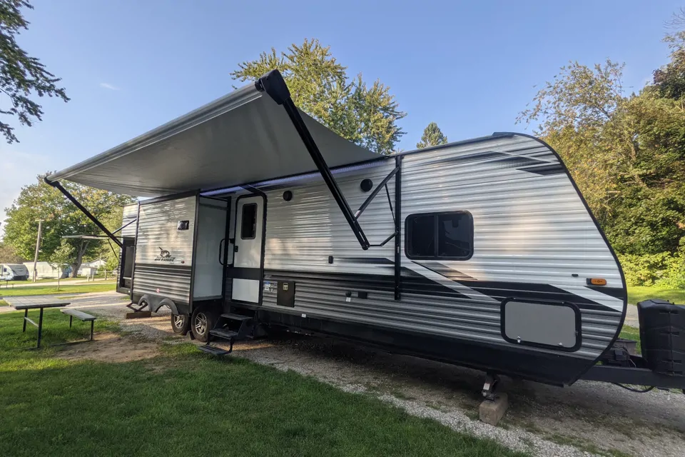 Rent my 2022 Jayco Jayflight 33rbts from $200/night | RVezy