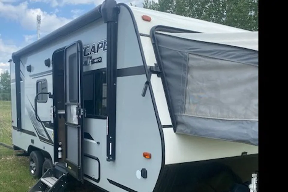 Rent my 2019 Escape Trailer Industries 18 RBT from $150/night | RVezy