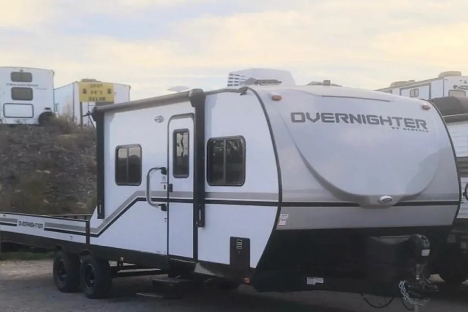 Rent my 2022 Genesis Supreme RV Overnighter 12-14.6FK from $120/night ...