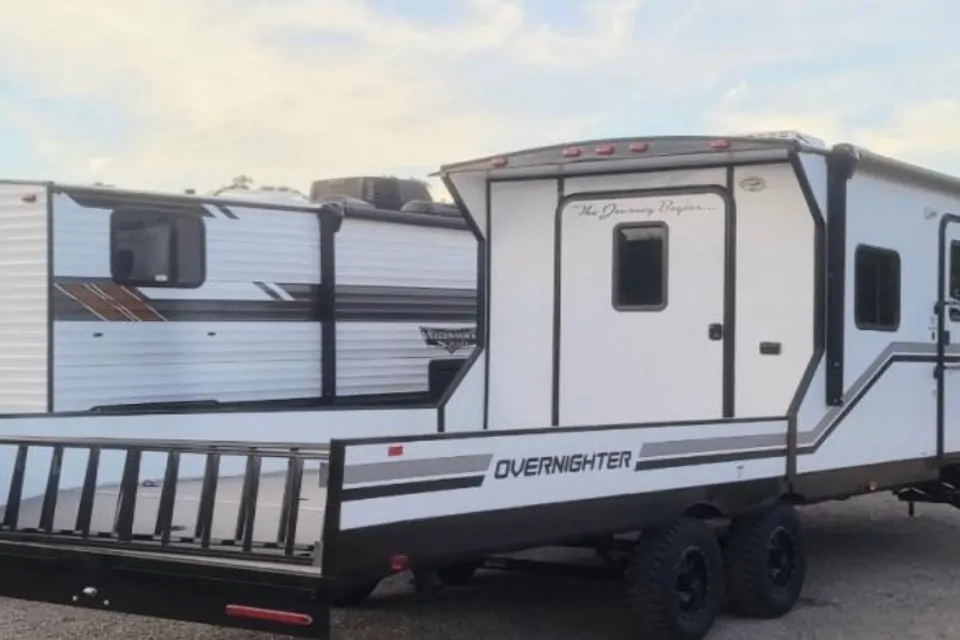 Rent my 2022 Genesis Supreme RV Overnighter 12-14.6FK from $120/night ...