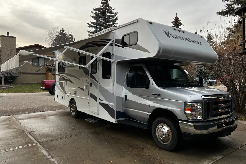 Rent my 2019 Adventurer Manufacturing 24ds from $250/night | RVezy