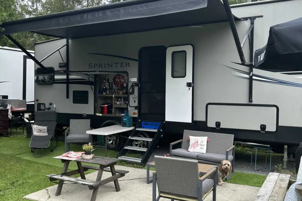 Rent my 2019 Keystone Sprinter Campfire from $300/night | RVezy