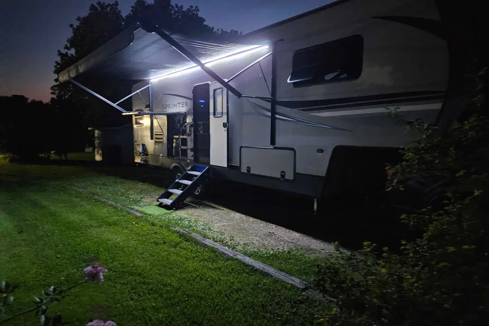 Rent my 2019 Keystone Sprinter Campfire from $300/night | RVezy