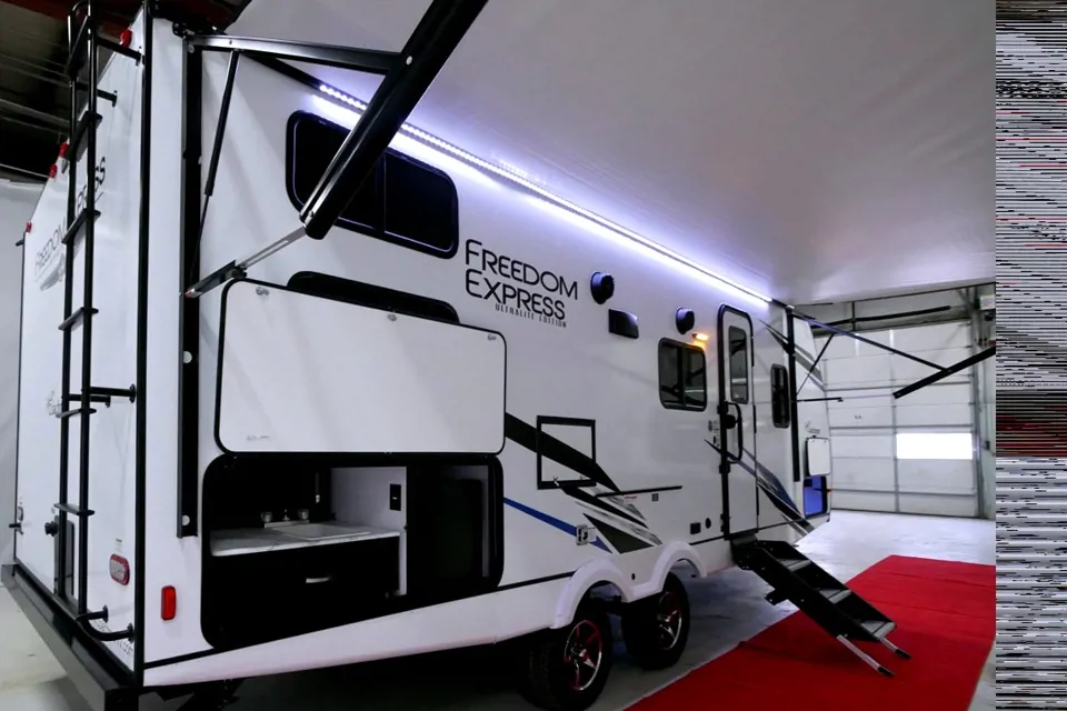 Rent my 2022 Coachmen Freedom Express 257BHS from $125/night | RVezy