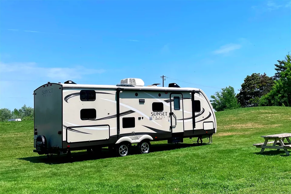 Rent my 2016 Sunset Park RV 270BH from $95/night | RVezy