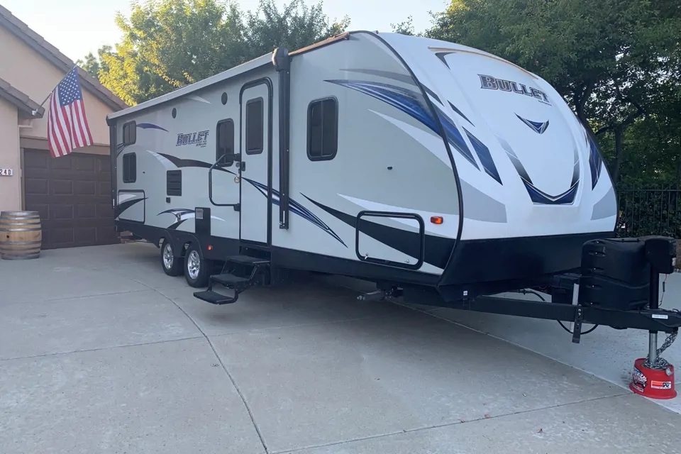 Louez mon 2018 Keystone Bullet Ultra lite Bunkhouse pour 130 $/nuit | RVezy