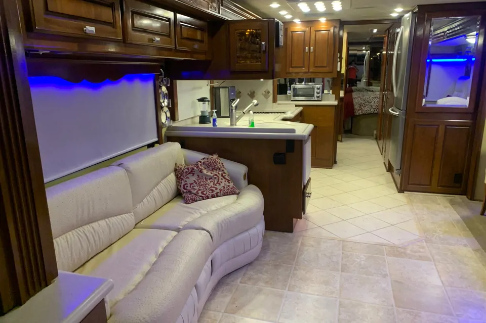 Rent my 2004 Monaco Dynasty Diamond IV from $425/night | RVezy